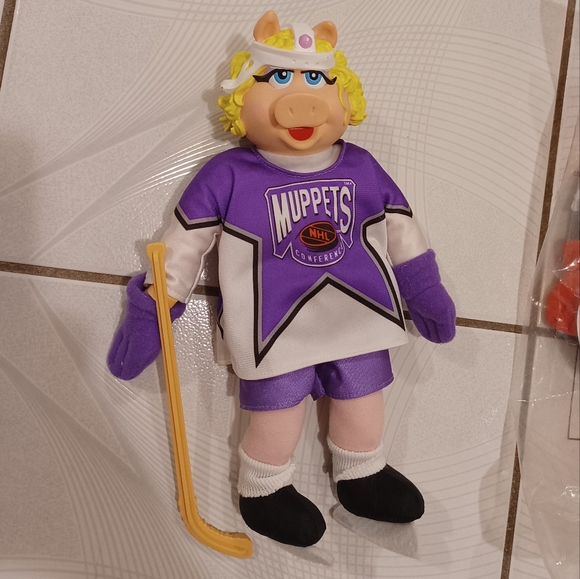 McDonald's | Toys | 48 995 Mcdonalds Nhl Muppets Miss Piggy | Poshmark